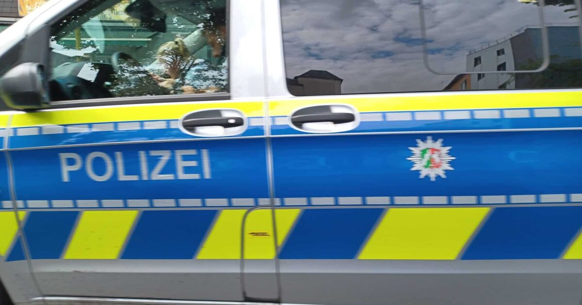 Schwerer Lkw-Unfall auf der A3 bei Erkrath – Fahrer lebensgefährlich ...